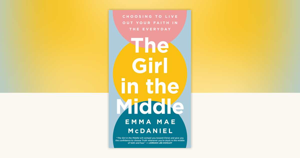 The Girl in the Middle by Emma Mae McDaniel: 9780593602485 ...